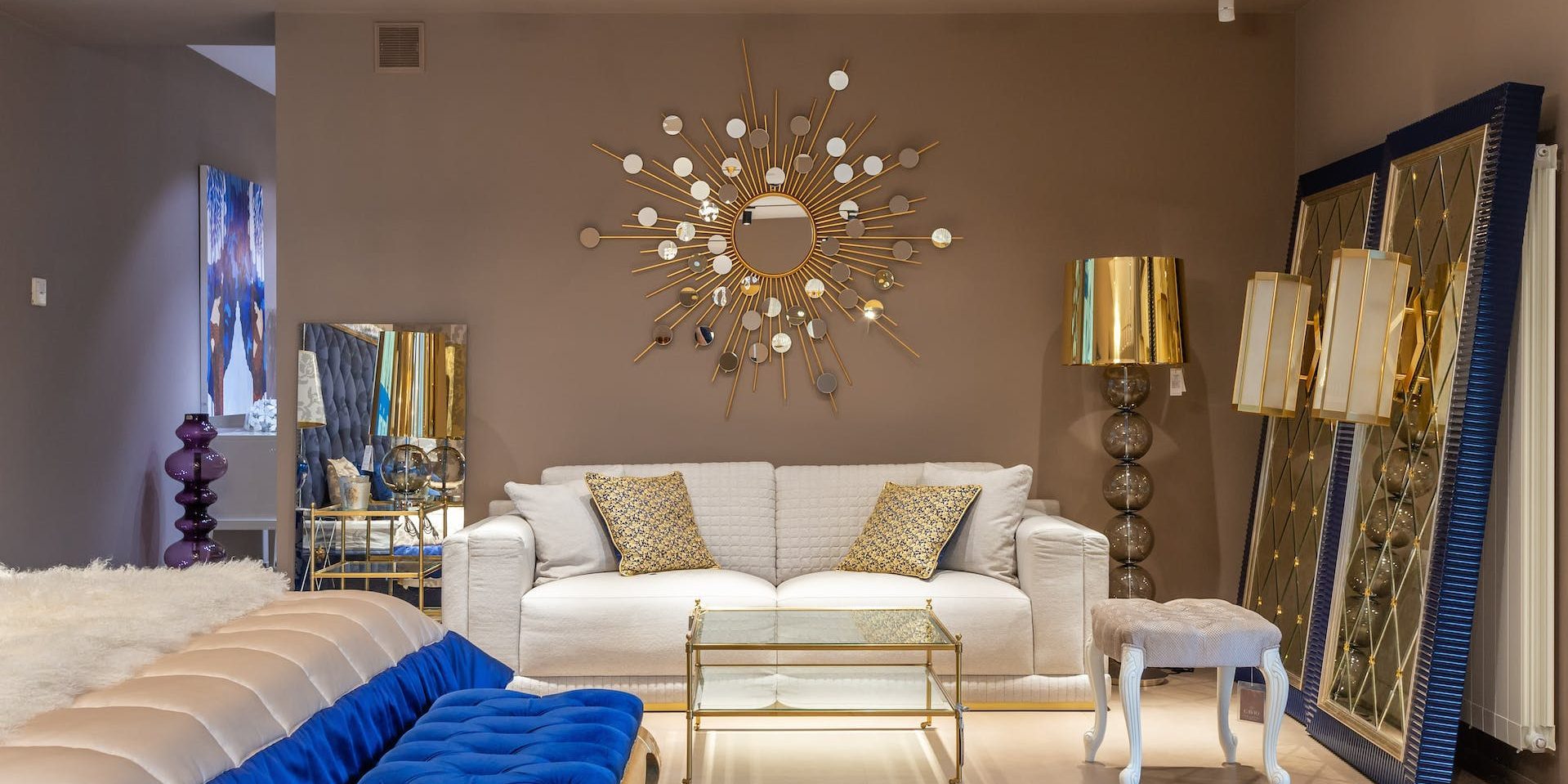 Using Mirrors Creatively in Interior Design and Art Installations - Sky ...